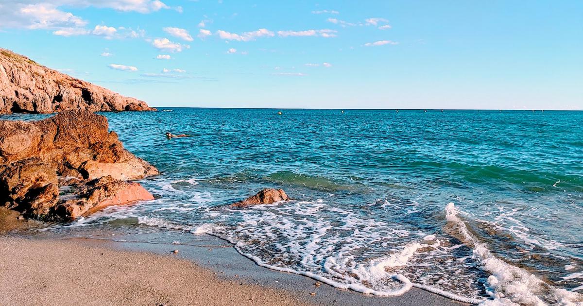 Ποιο ελληνικό νησί αποκαλούν «νεραϊδοχώρα» τα διεθνή ΜΜΕ | Proson